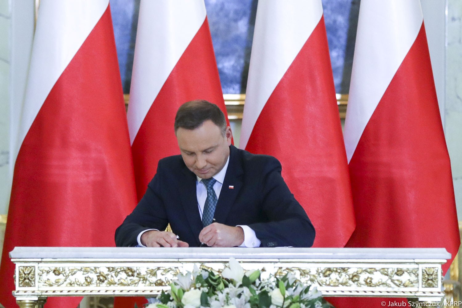 PAD Podpisa Nowelizacj KPA Live 300polityka PAD Podpisa Nowelizacj KPA Live 300polityka